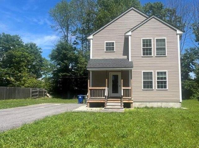 house with 3 bedroom, Westbrook ME ES104009075