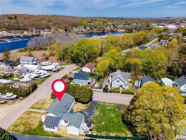 house with 3 bedroom, Westerly RI DS102633792