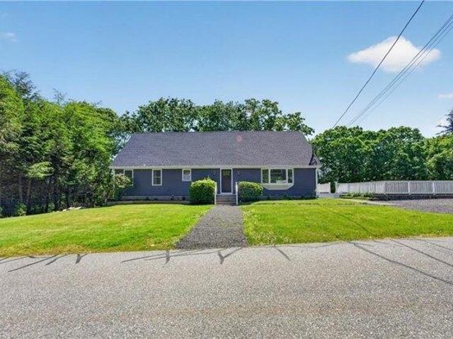house with 3 bedroom, Westerly RI DS103185482