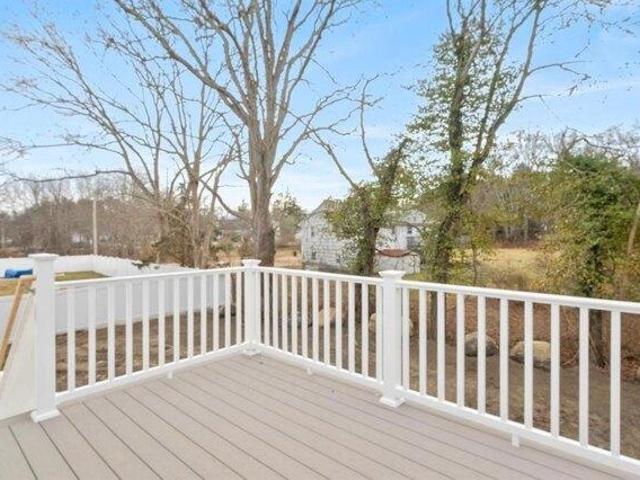 house with 3 bedroom, Westerly RI ES102828176