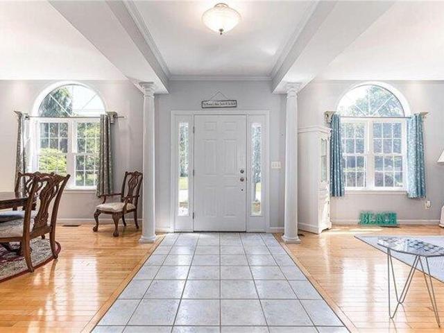 house with 3 bedroom, Westerly RI ES103074411