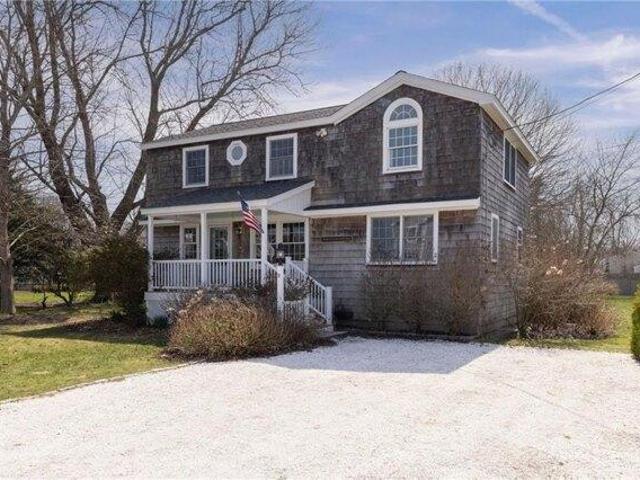 house with 3 bedroom, Westerly RI ES103186827