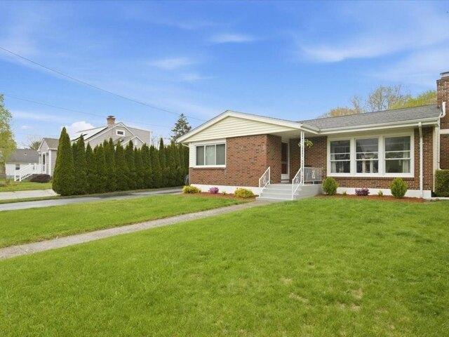 house with 3 bedroom, Westerly RI ES103127589