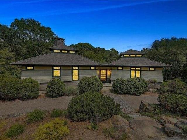 house with 3 bedroom, Westerly RI ES103927807
