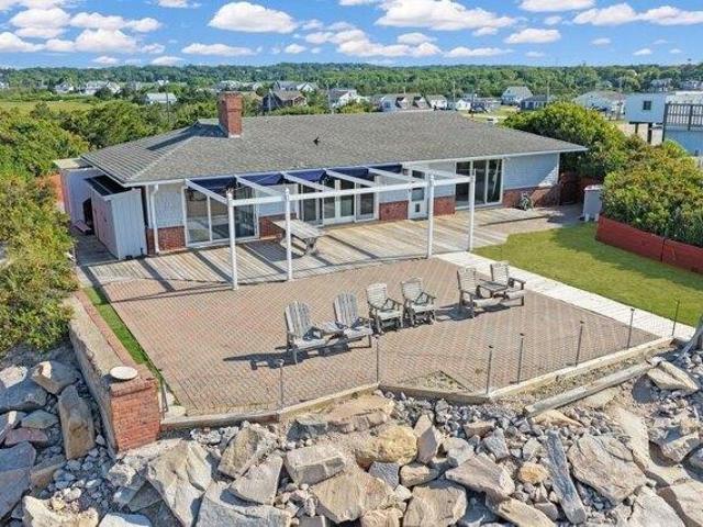 house with 3 bedroom, Westerly RI ES104921561