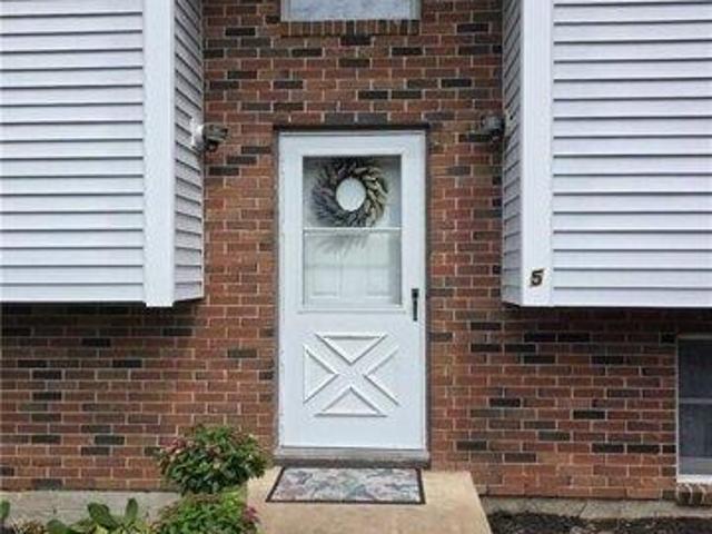 house with 3 bedroom, Westerly RI ES105113574