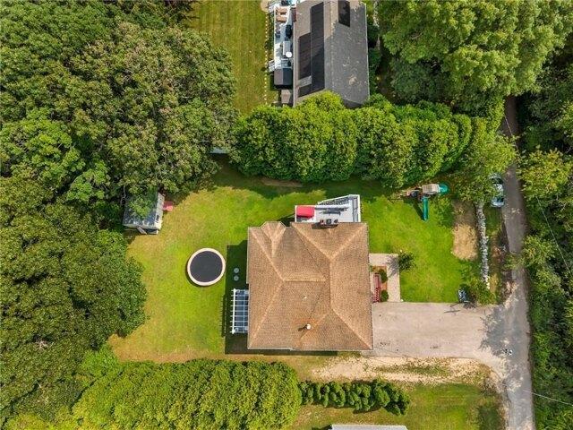 house with 3 bedroom, Westerly RI ES105113808