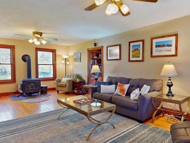 house with 3 bedroom, Westford VT DS103100743