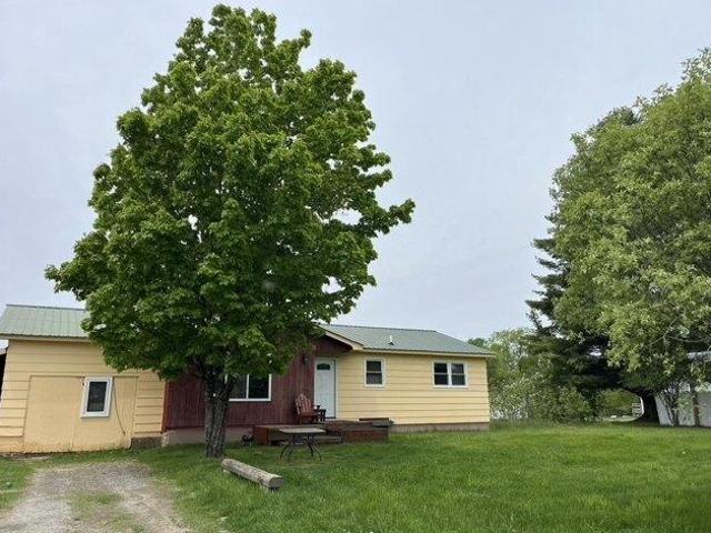 house with 3 bedroom, Westford VT ES103929895
