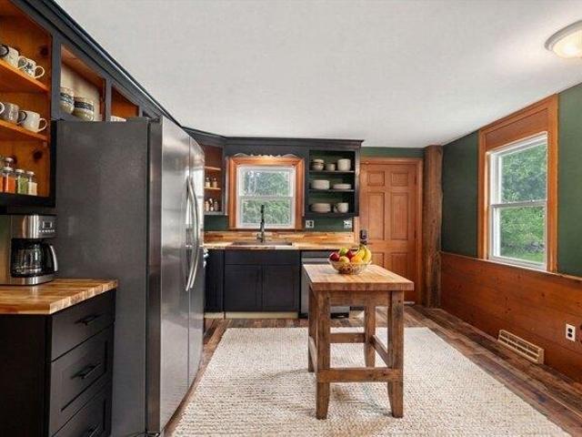 house with 3 bedroom, Westford MA ES103441117