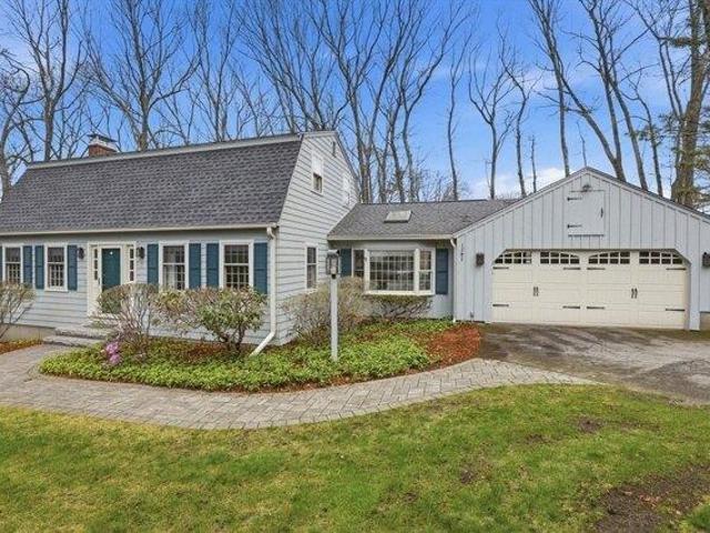 house with 3 bedroom, Westford MA ES104074935