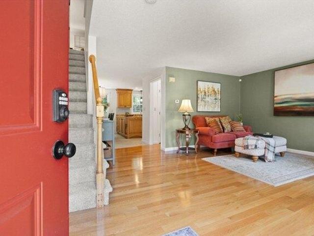 house with 3 bedroom, Westford MA ES104190785