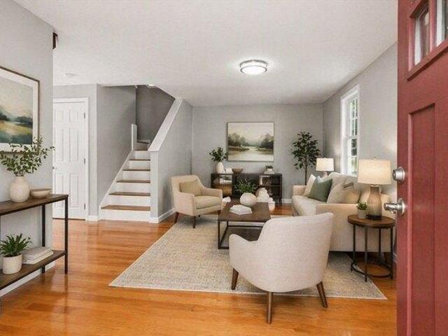 house with 3 bedroom, Westford MA ES104538992