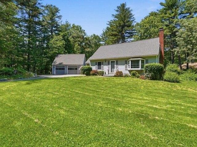 house with 3 bedroom, Westford MA ES104608088
