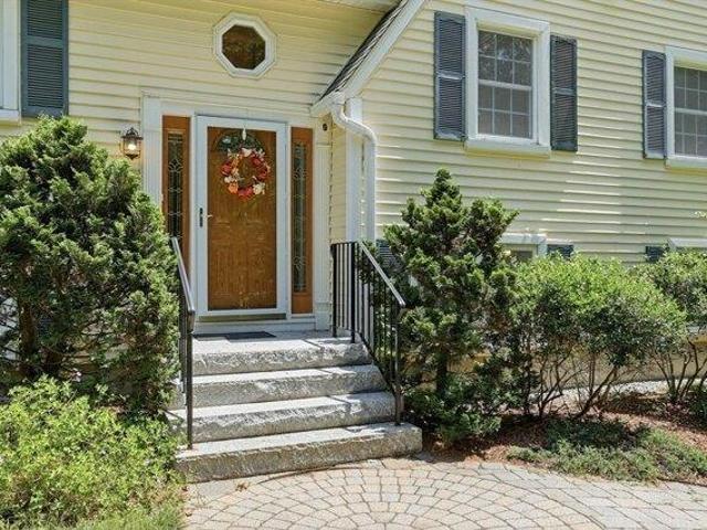house with 3 bedroom, Westford MA ES105114322