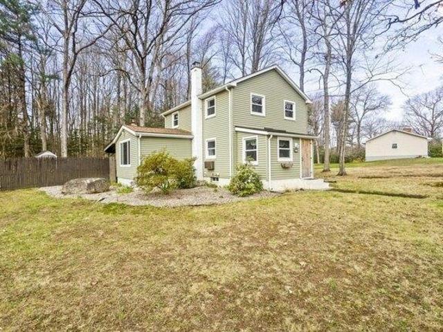 house with 3 bedroom, Westfield MA ES102961474