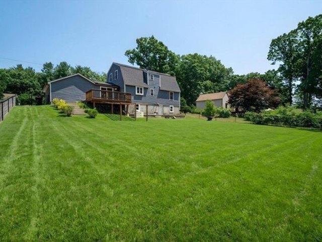 house with 3 bedroom, Westfield MA ES103709880