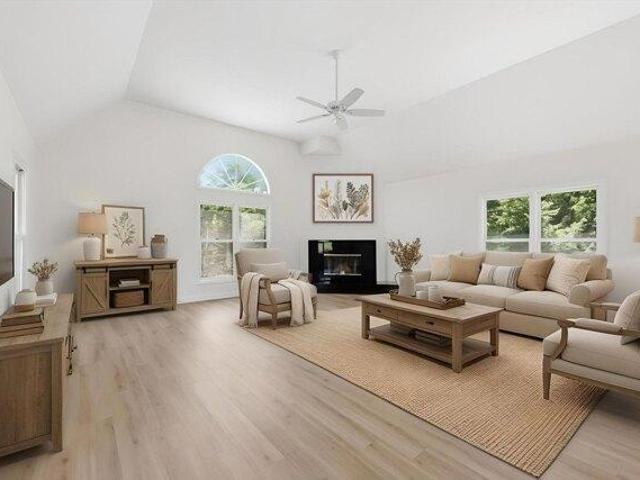 house with 3 bedroom, Westfield MA ES103709961