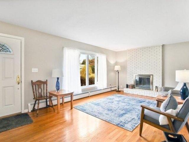 house with 3 bedroom, Westfield MA ES104792400