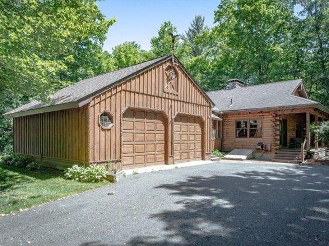 house with 3 bedroom, Westfield MA ES104809700