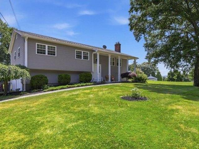 house with 3 bedroom, Westfield MA ES104835690