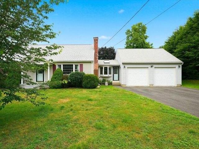 house with 3 bedroom, Westfield MA ES105041597