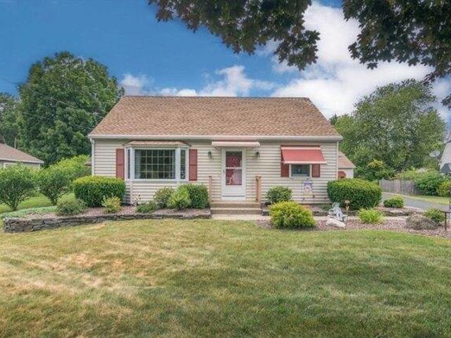 house with 3 bedroom, Westfield MA ES105080208