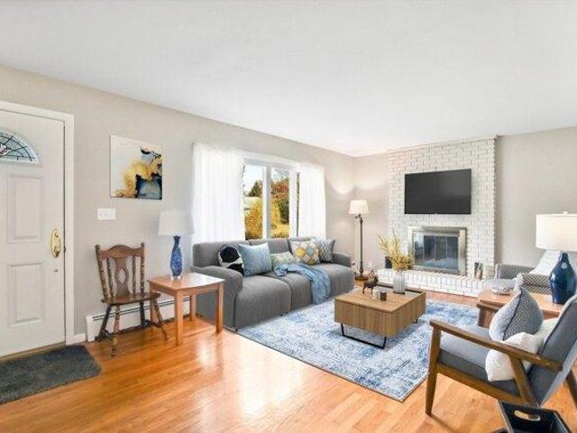 house with 3 bedroom, Westfield MA ES105093248