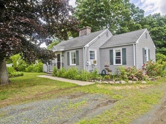 house with 3 bedroom, Westfield MA ES105107044