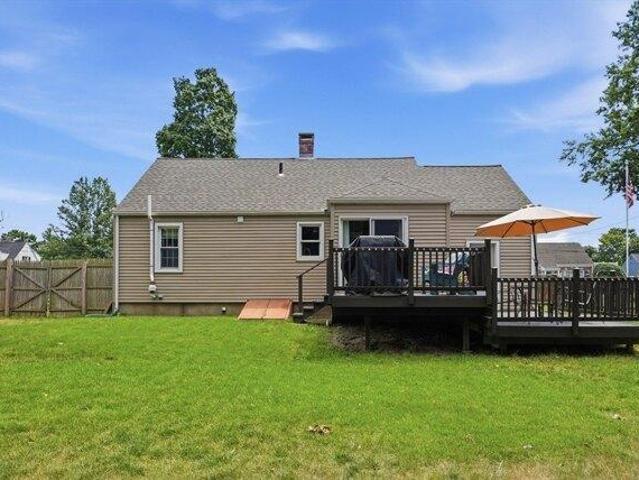 house with 3 bedroom, Westfield MA ES105114611