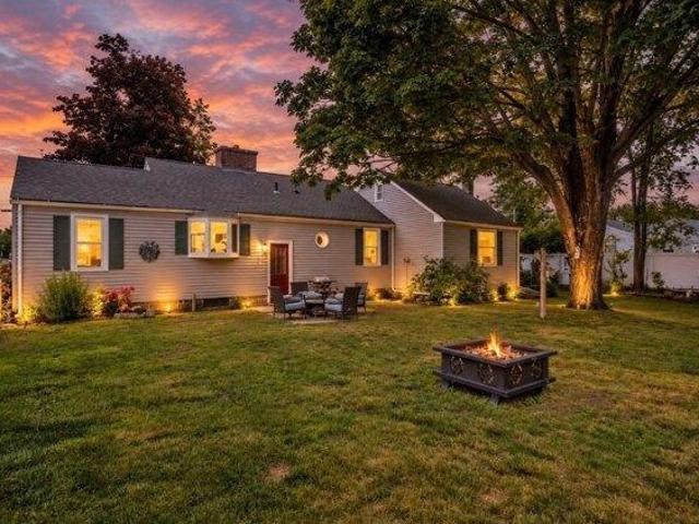 house with 3 bedroom, Westfield MA ES105350506