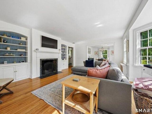 house with 3 bedroom, Weston CT ES104233357