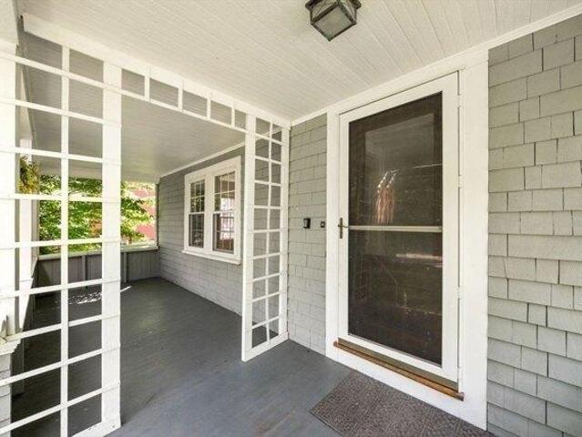 house with 3 bedroom, Weston MA DLS103099932