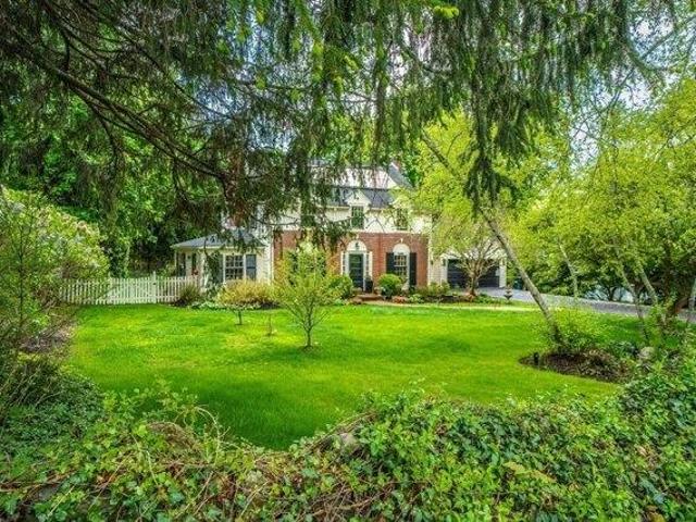 house with 3 bedroom, Weston MA DS102823116
