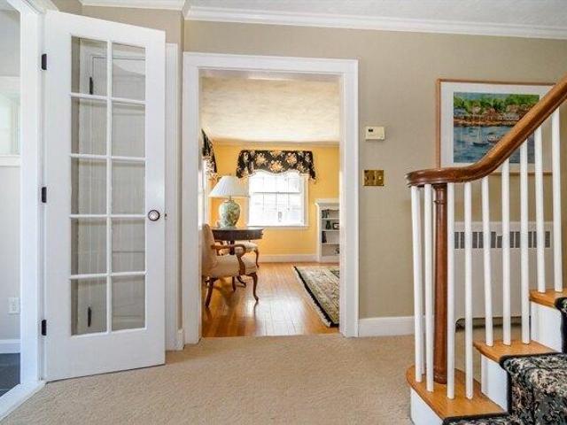 house with 3 bedroom, Weston MA ES103099993