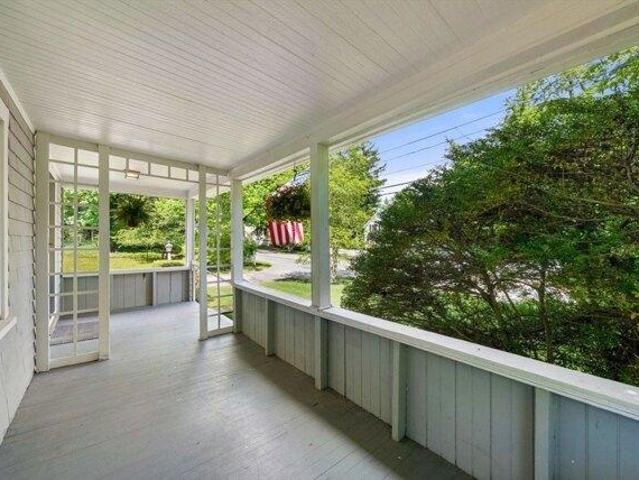 house with 3 bedroom, Weston MA ES104542940