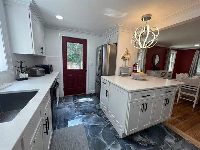 house with 3 bedroom, Weston MA ES104543378