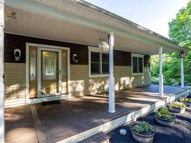 house with 3 bedroom, Westminster MA ES103224011