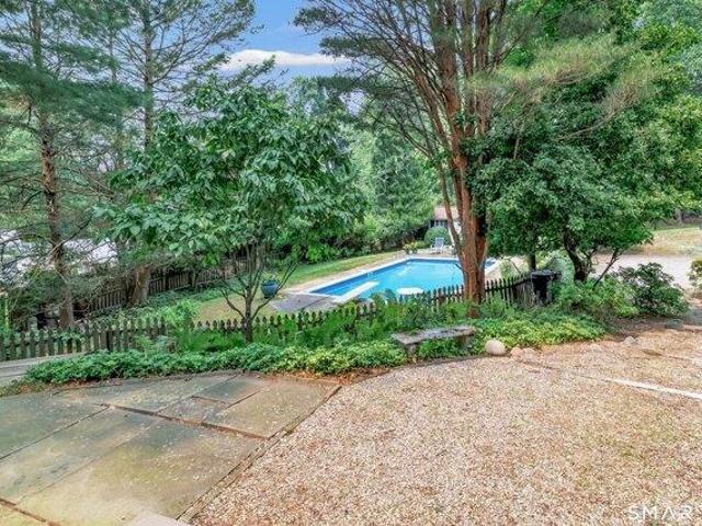 house with 3 bedroom, Westport CT ES105125292