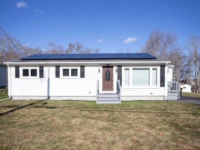 house with 3 bedroom, Westport MA DLS102370566