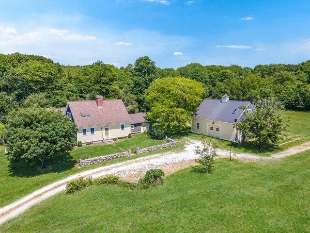 house with 3 bedroom, Westport MA DS104044259