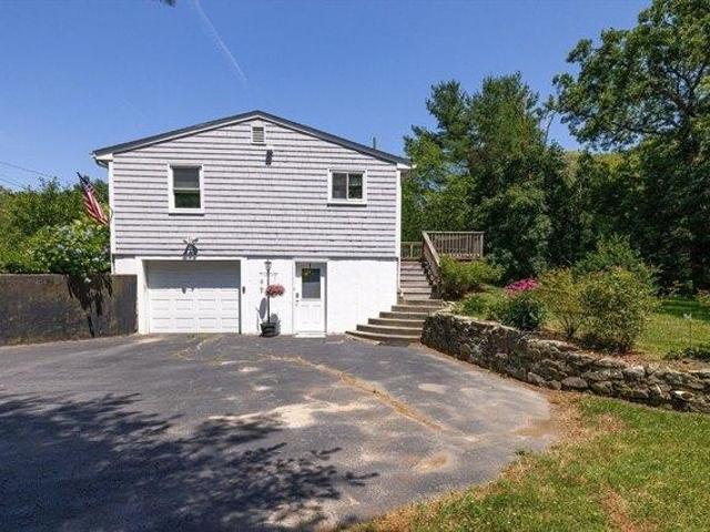 house with 3 bedroom, Westport MA DS104152873