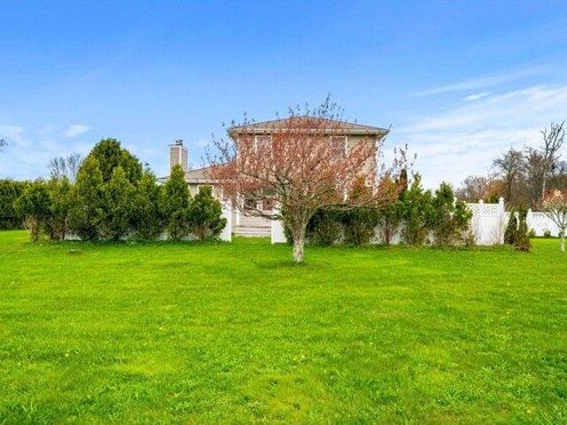 house with 3 bedroom, Westport MA ES103222577