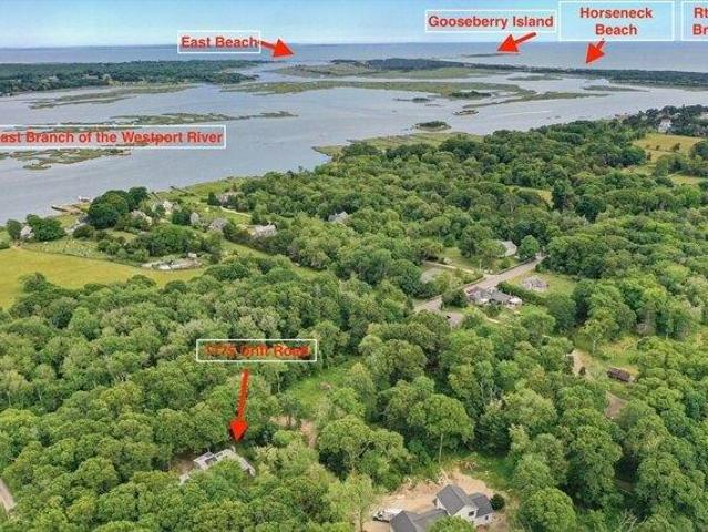 house with 3 bedroom, Westport MA ES104903437
