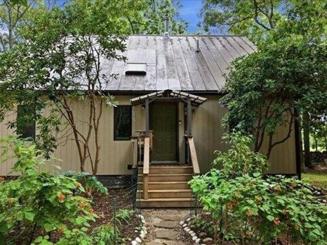 house with 3 bedroom, Westport MA ES105203893
