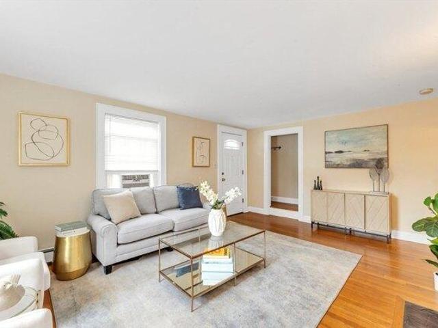 house with 3 bedroom, Westwood MA DS104190608