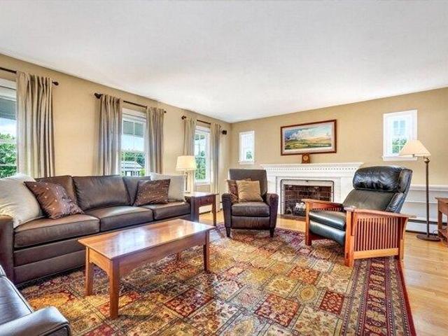 house with 3 bedroom, Westwood MA ES104539522