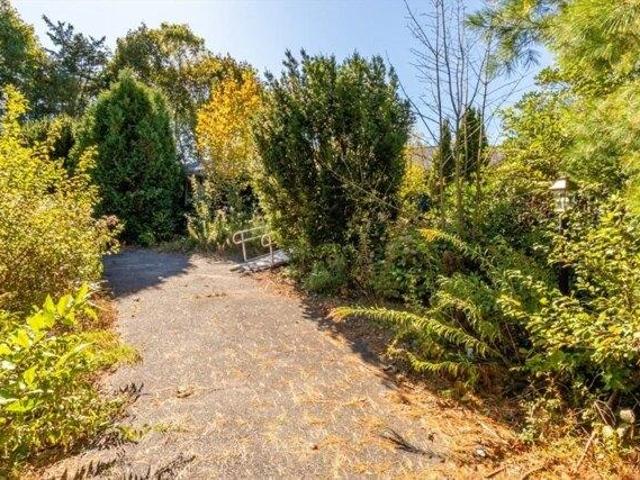 house with 3 bedroom, Westwood MA ES105061553