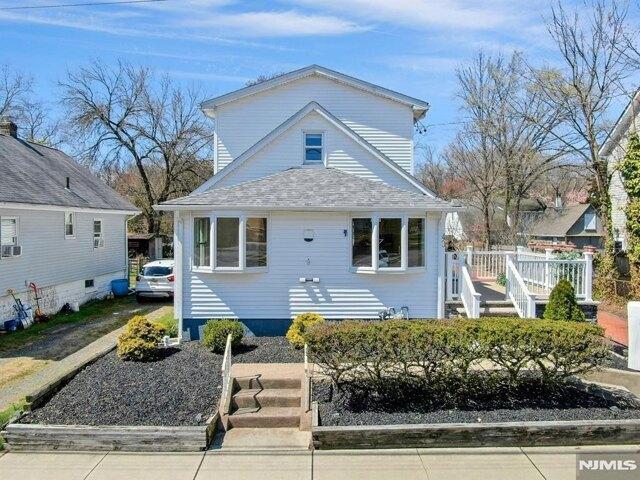 house with 3 bedroom, Westwood NJ DLS101628927
