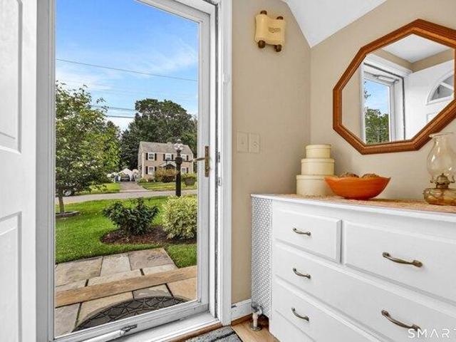 house with 3 bedroom, Wethersfield CT ES104759231